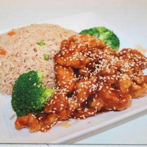 (S)Sesame Chicken with Fried Rice 芝麻雞/炒飯 – General Thai Chinese